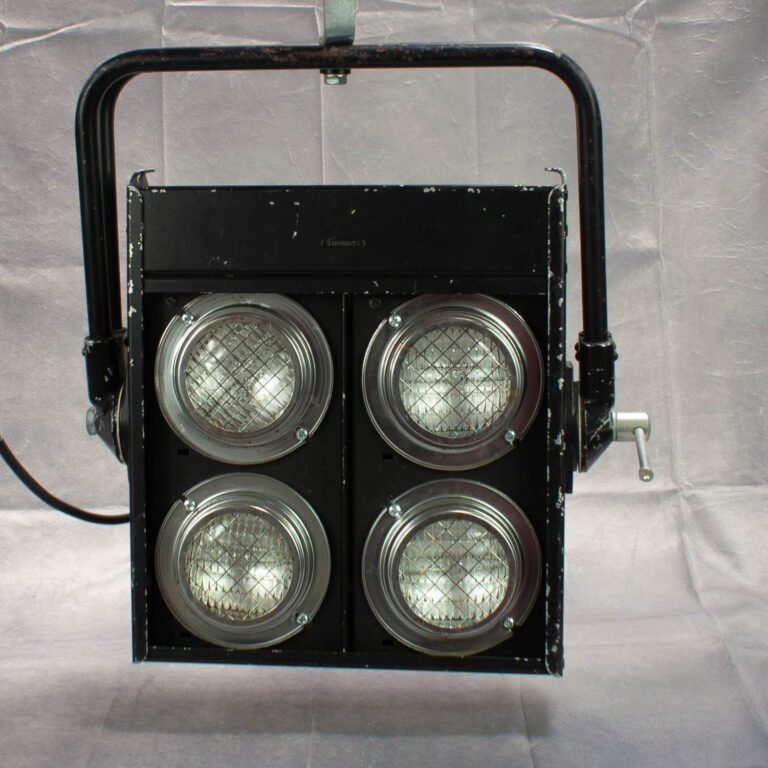 PAR 36 4-LITE MOLEFAY SQUARE BLINDER - ES Lighting Hire LTD