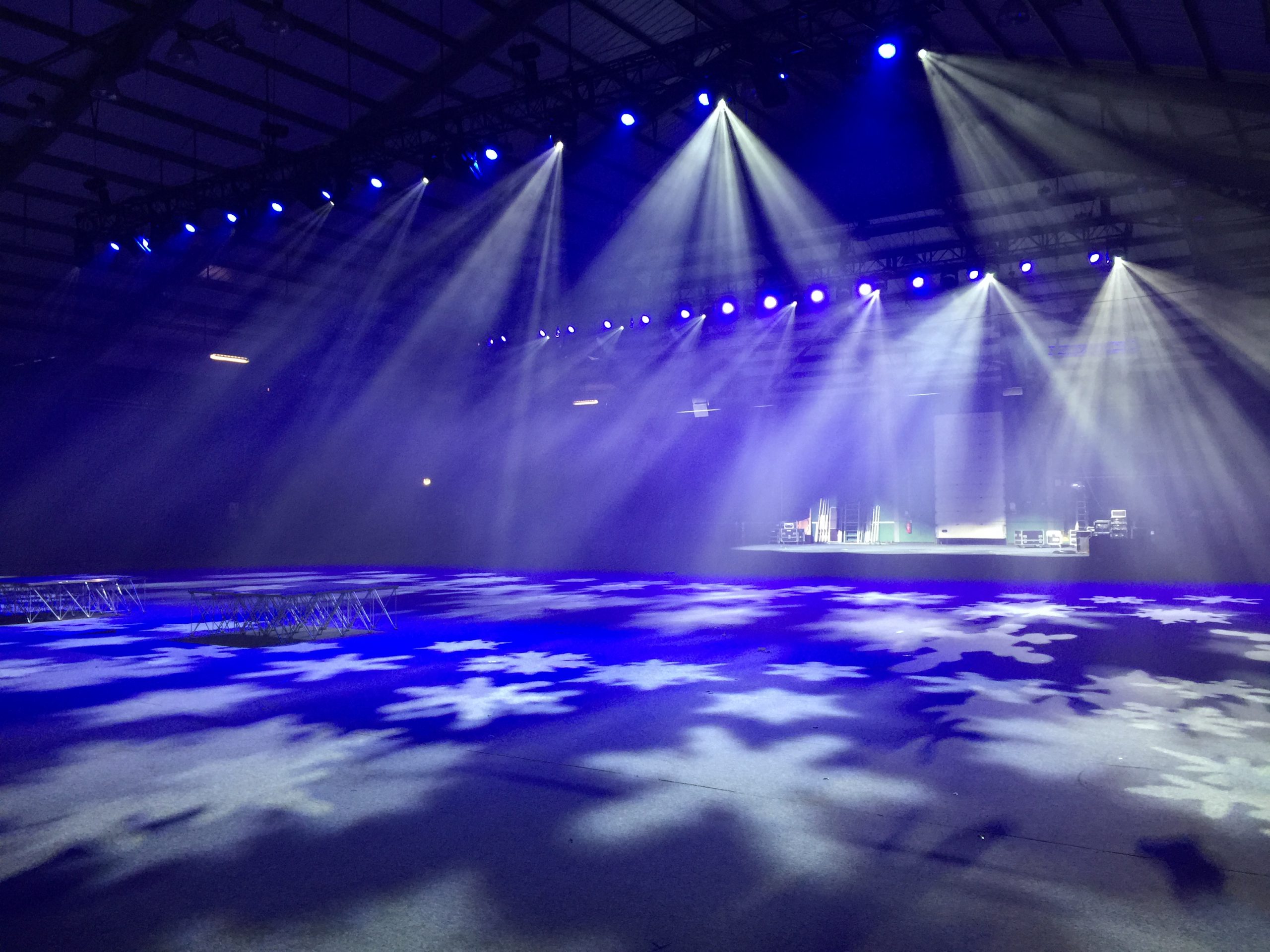 EQUIPMENT MAINTENANCE - ES Lighting Hire LTD